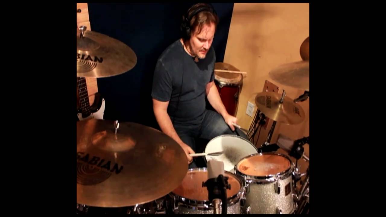 How to play the perfect train beat part 1 5 Minute Monday session 6 ...