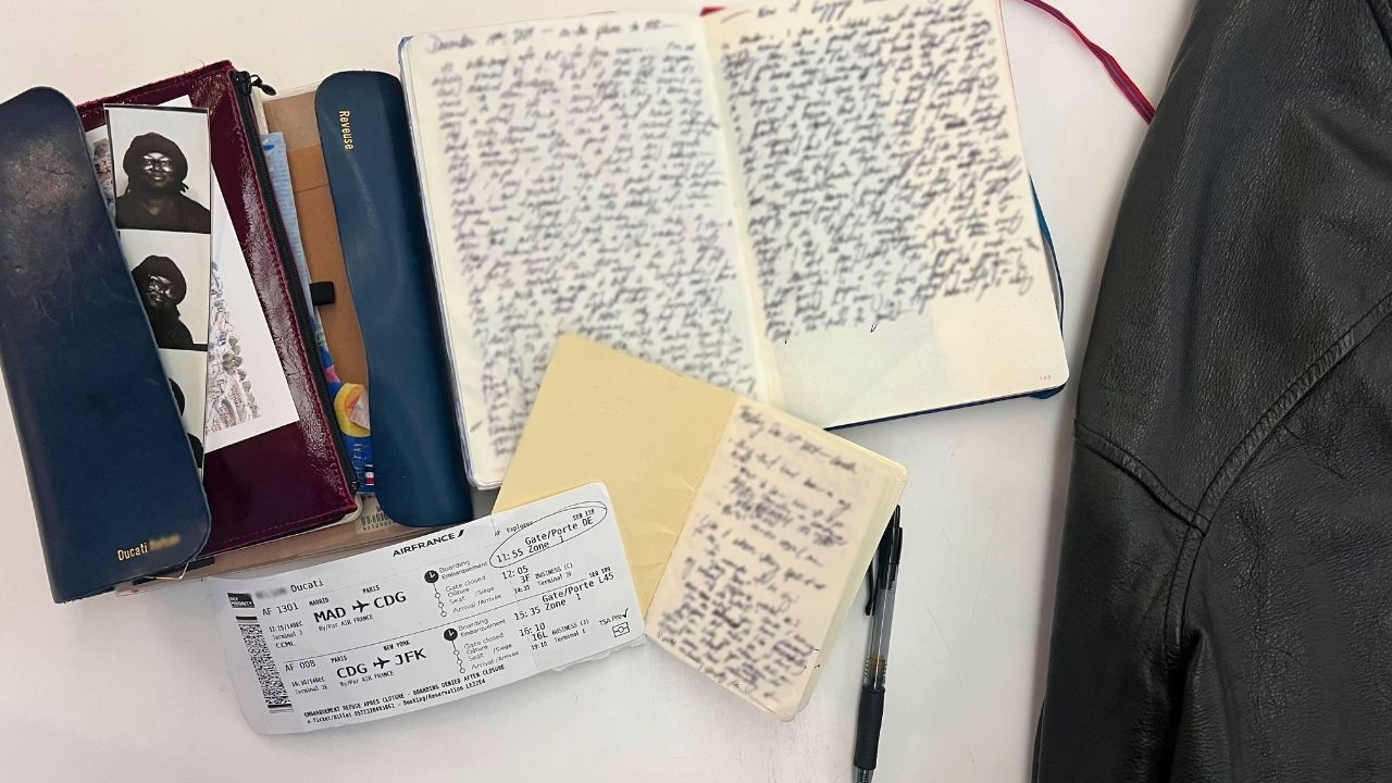 My journal ecosystem | my Louise Carmen and pocket notebook - YouTube