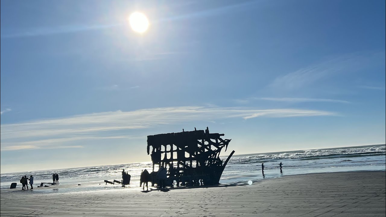 Limit of Razor clam & Dungeness Crab!! Great day on the Oregon coast ...