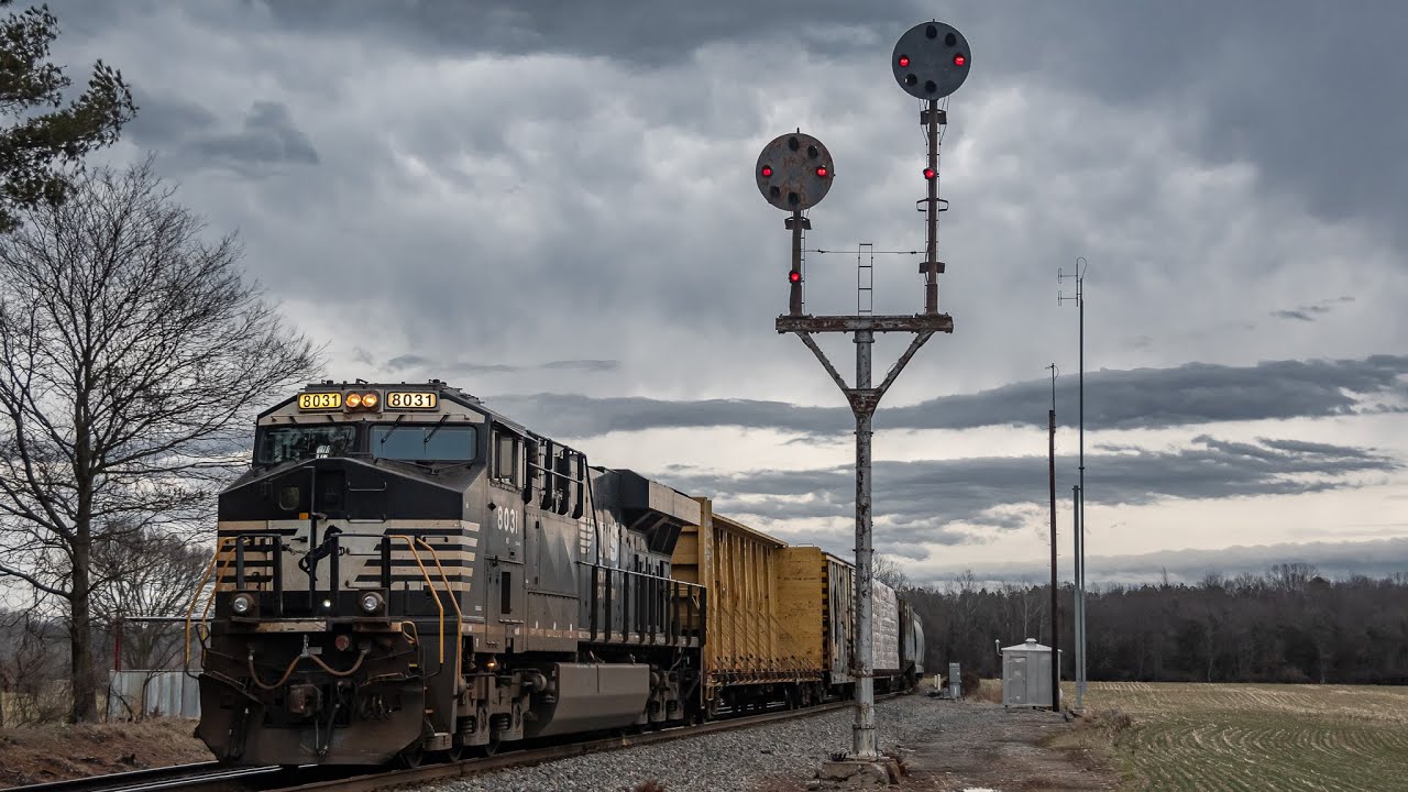 Chasing Trains in the Shenandoah Valley feat. N&W Signals - Winter 2024 ...