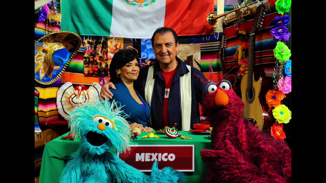 Sesame Street Telly and Rosita go on a scavenger hunt episode - YouTube