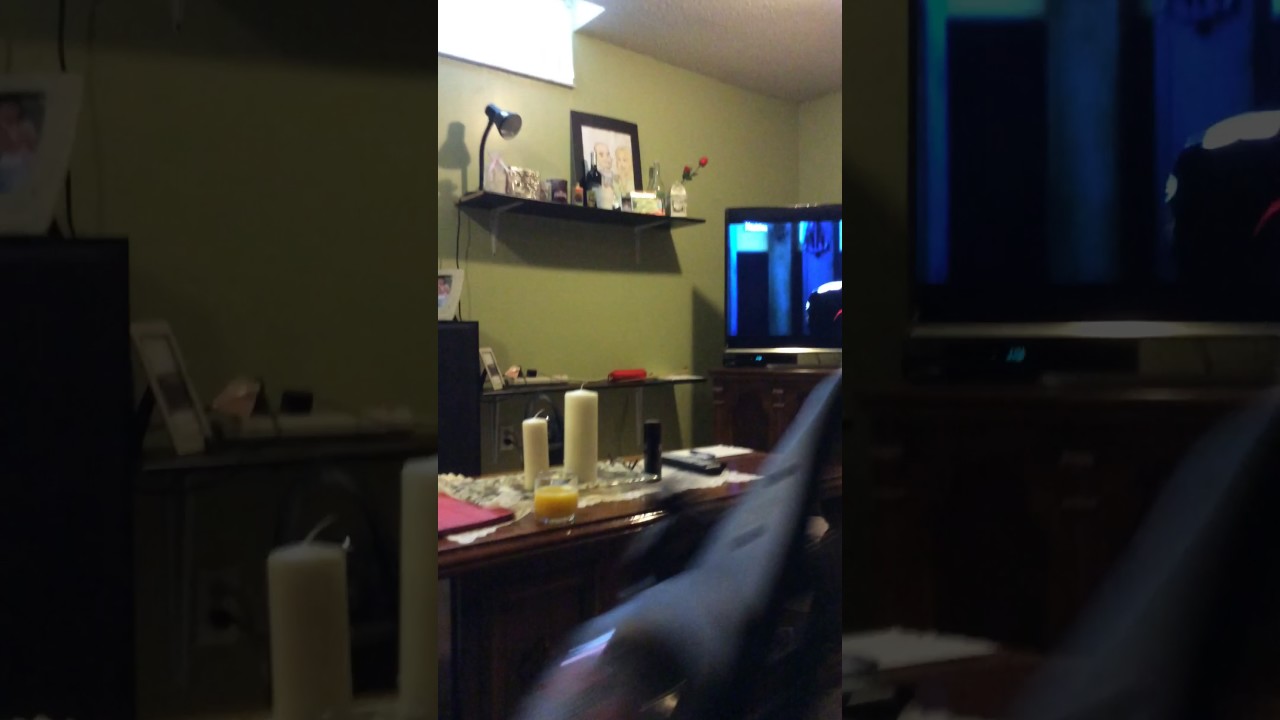 My Wife Vacuums 💪💪 Youtube