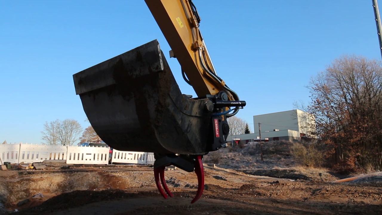 Oilquick and Rototilt @ GPS Bagger CAT 326F LN - www.conpet-gmbh.de - YouTube