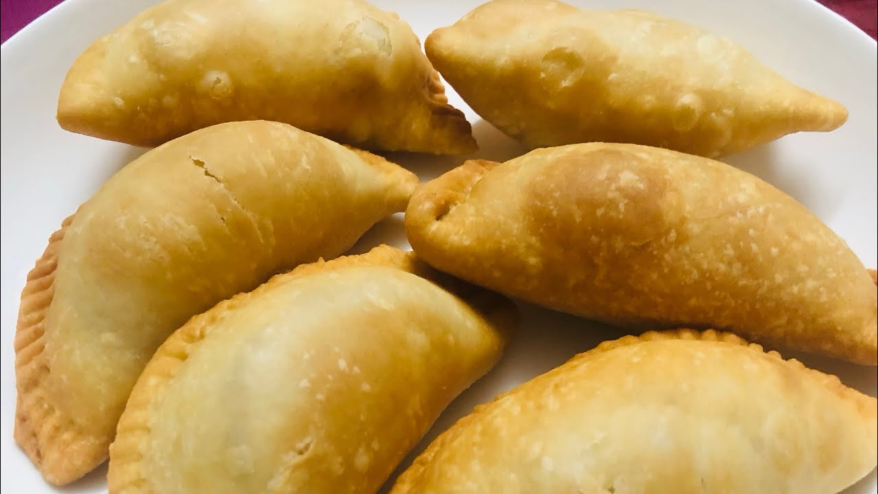 নারকেলের ভাজা পুলিপিঠা || Coconut Fried Pulipita #NarkelerVajaPulipitha ...