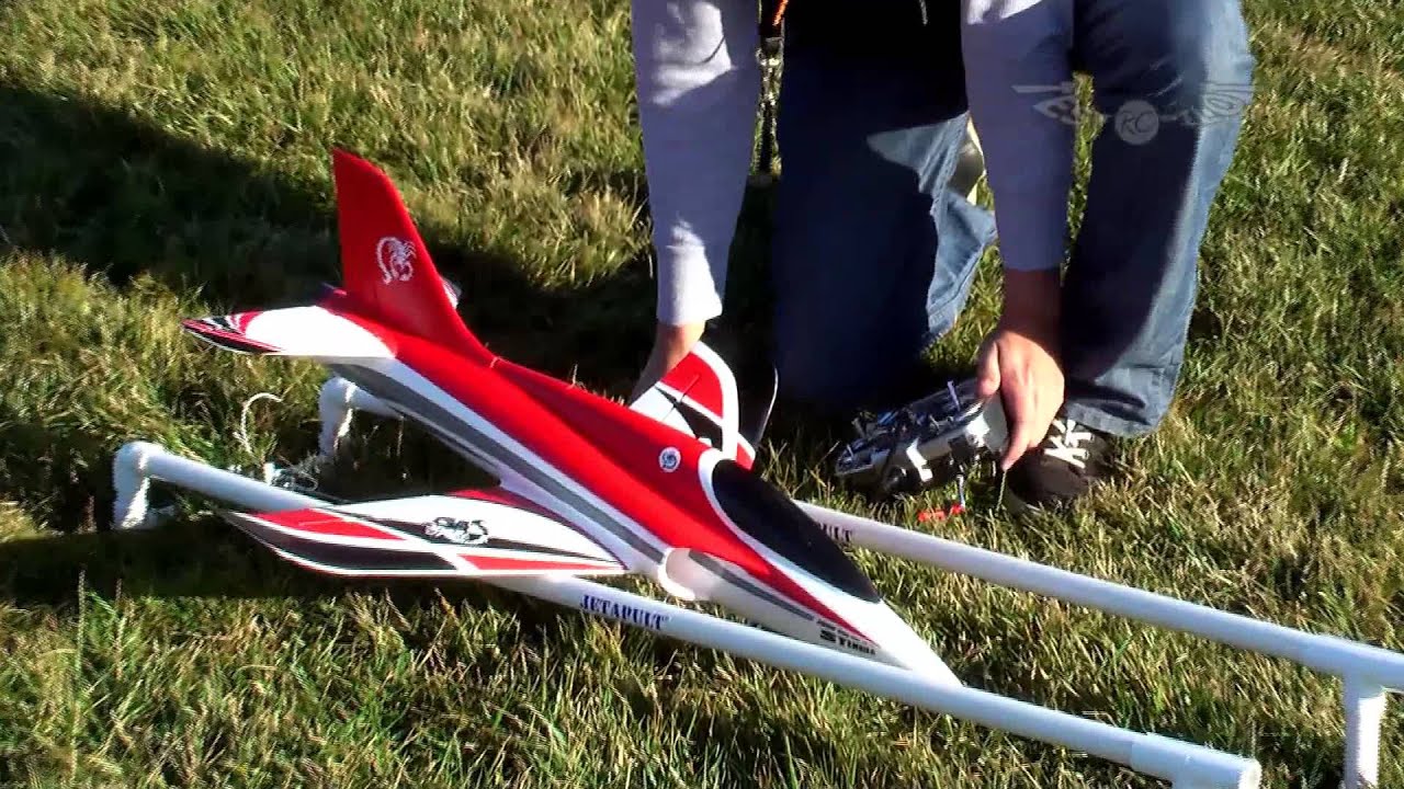 REVIEW: Freewing Stinger 64 Sport Jet with Jetapult (Part 3/4) TEST ...