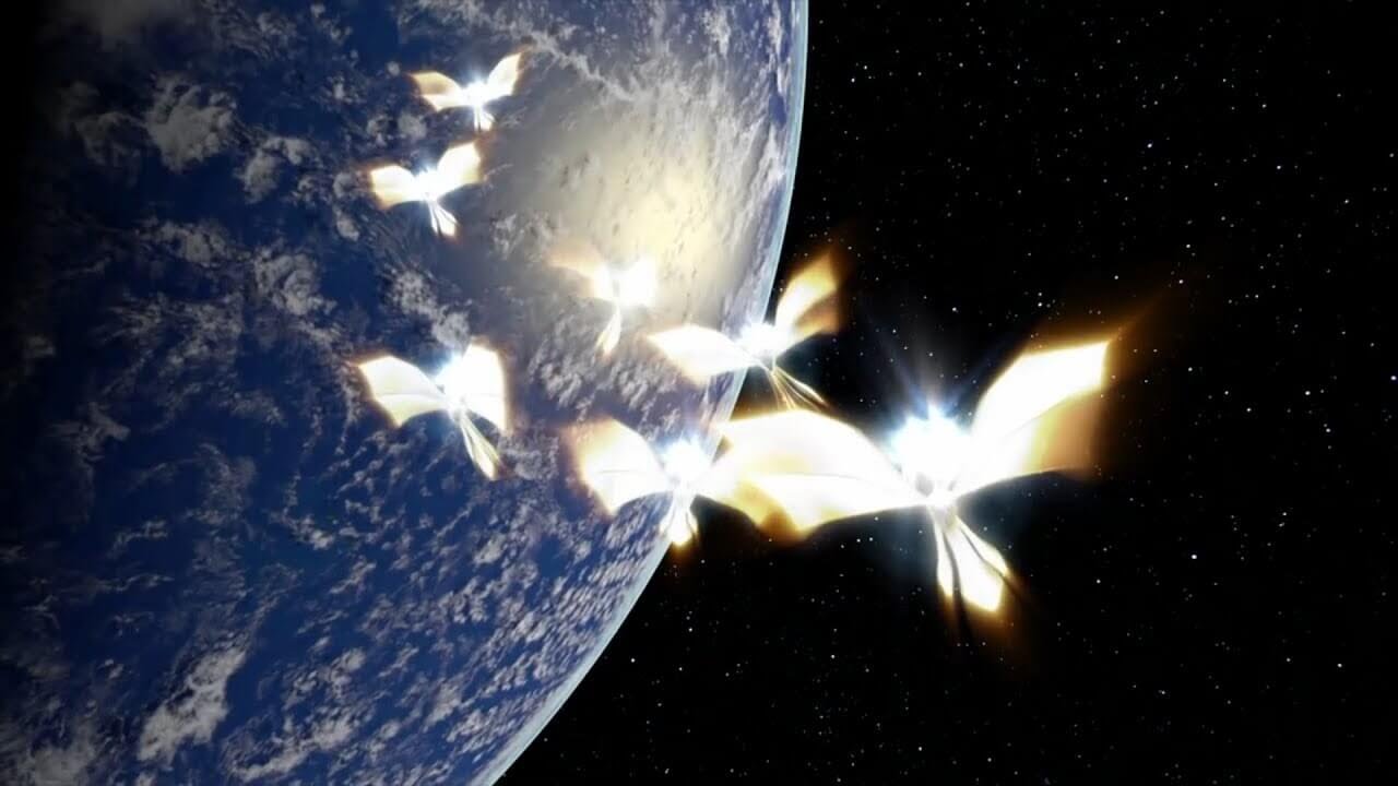 Angel-Like Giant Winged Humanoids Sighted In Space by Astronauts! - YouTube