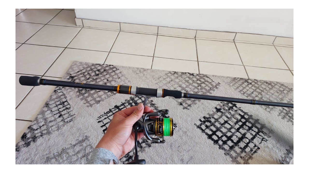 Lure Fishing at Mosselbay Point - YouTube