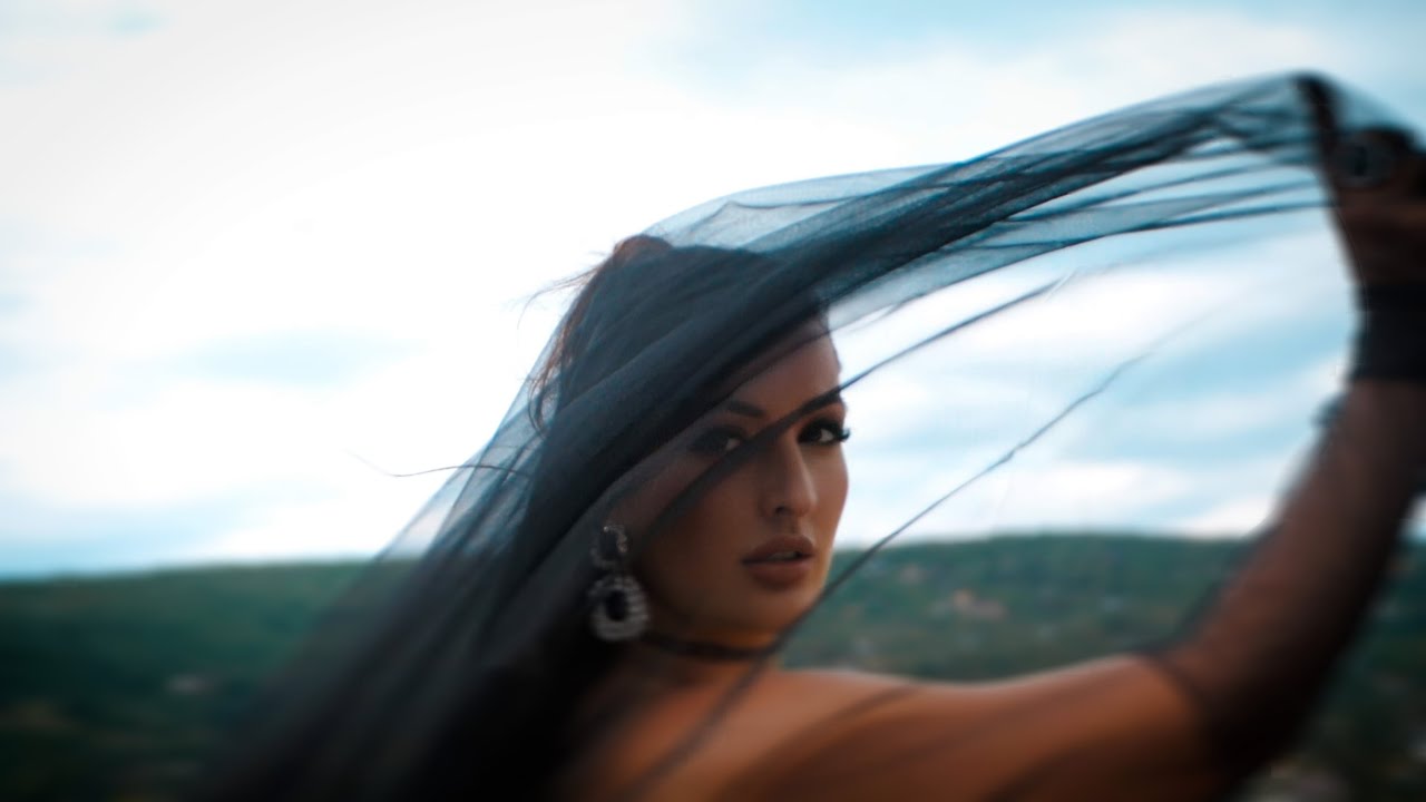 SZASZA - Meddig Bírjam (Official Music Video) - YouTube