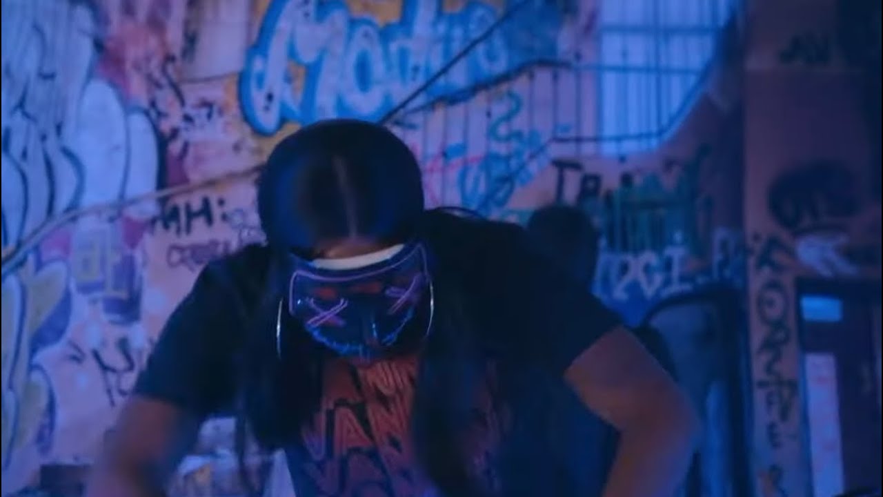 Queen Ty - I ain’t lying (Official Music Video) - YouTube