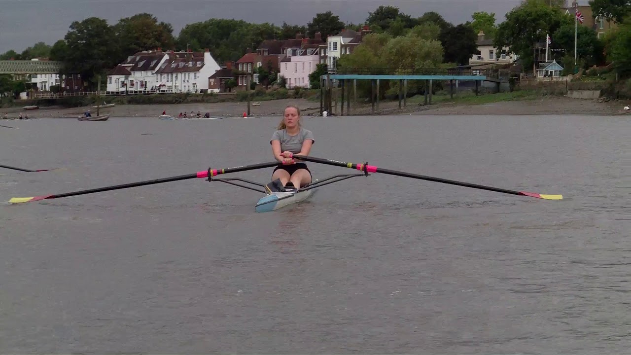 sculling courses at Tideway Scullers School - YouTube
