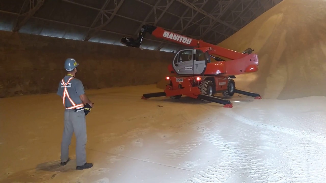 Manitou Remote Control 2550 @Manitou - YouTube