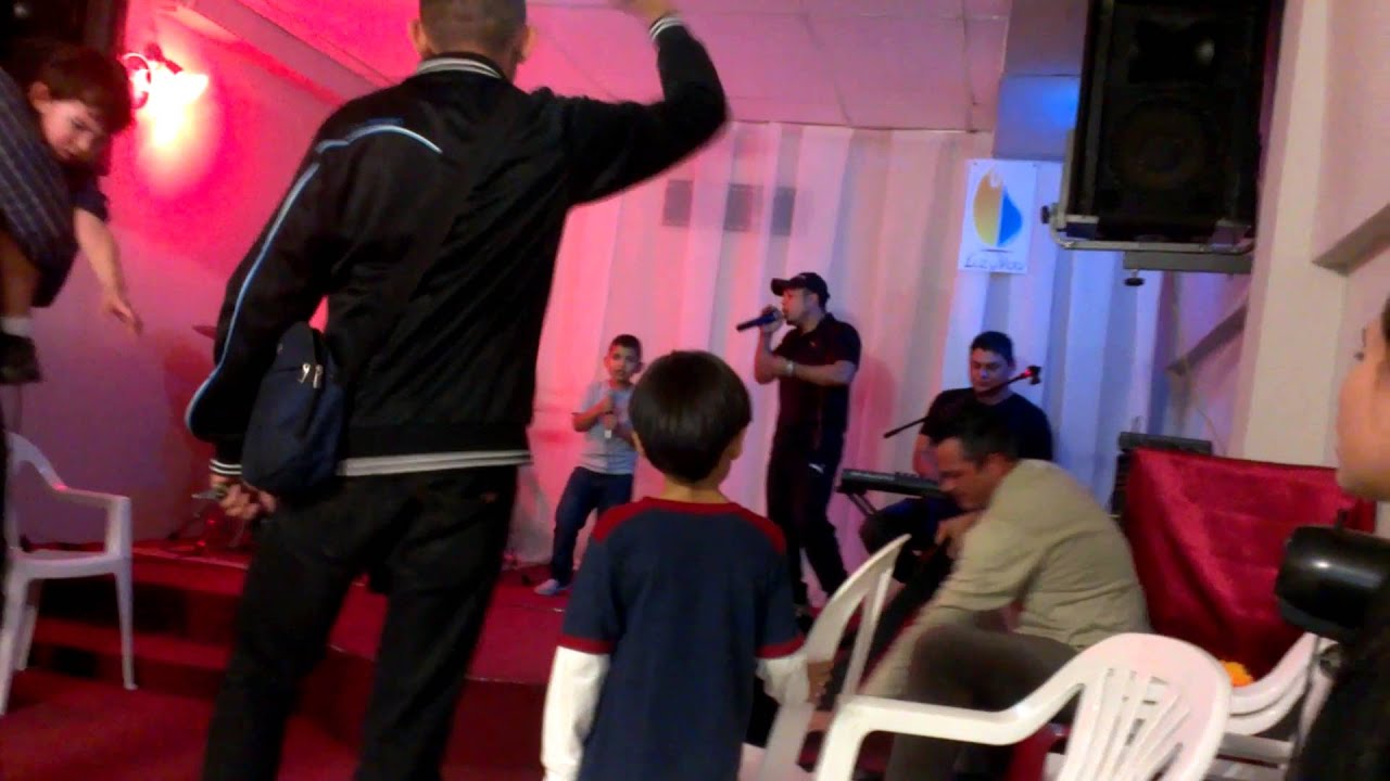 Jay Navarro y Harry - TE AMO de Israel - YouTube