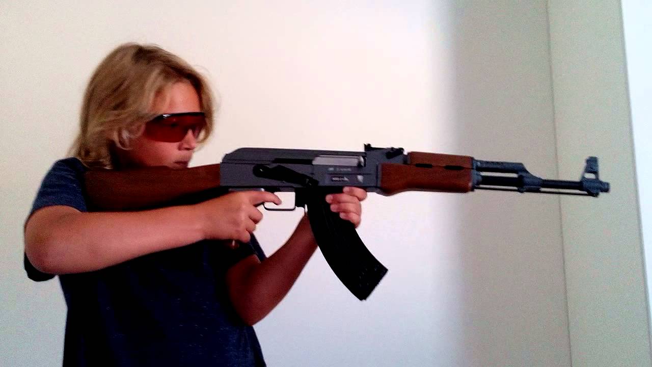 Weapons demonstration (part 2) - YouTube