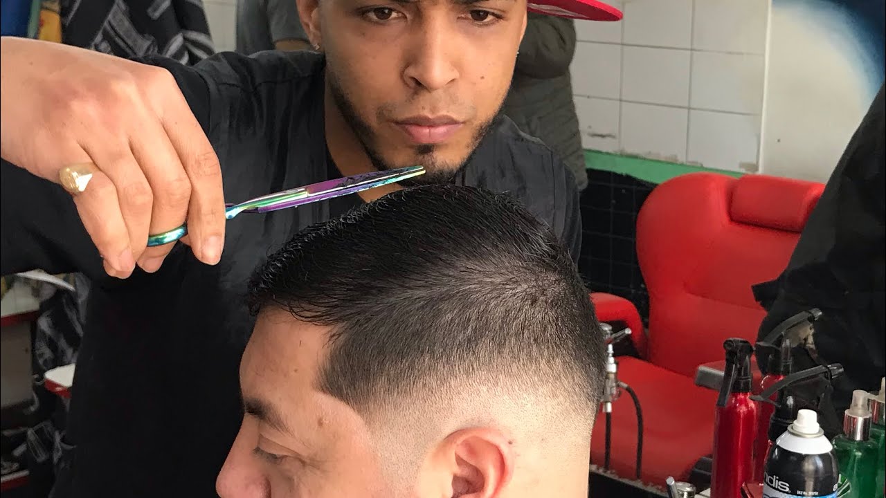 Tutorial 👉🏼 mid fade y como cortar con tijera sebre peine pasó a paso ...