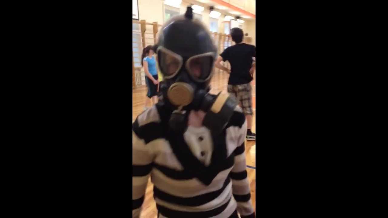 Russian_Girl_Gasmask_67 - YouTube