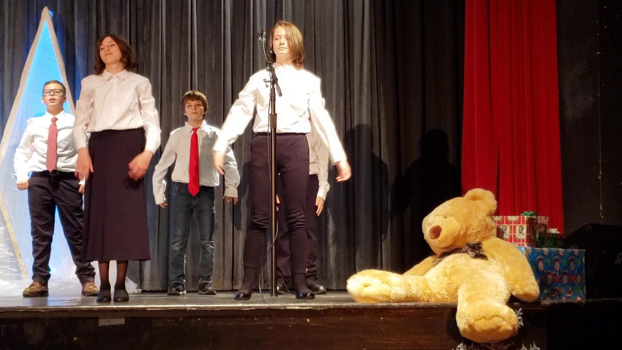 A wacky family Christmas - YouTube