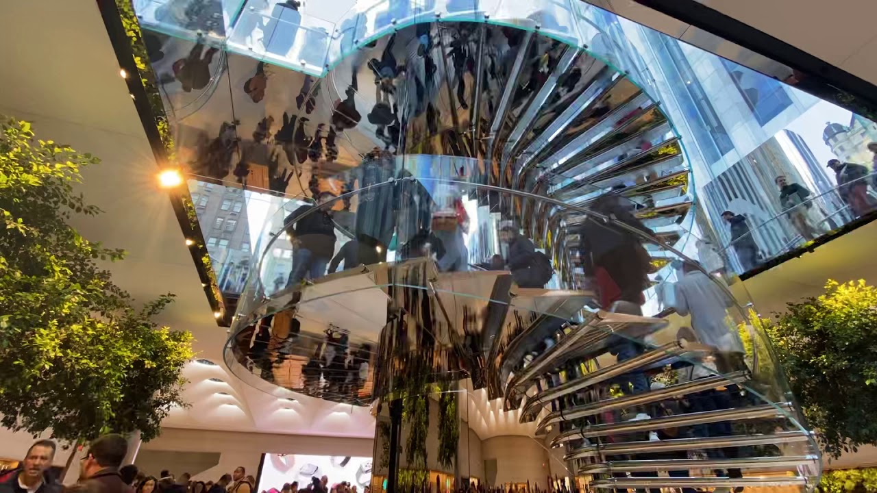 Apple Store 5th Ave NYC Staircase (Time Lapse) - YouTube
