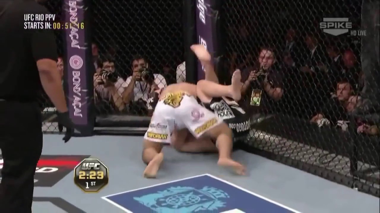 Rousimar Toquinho Palhares grappling phenomenal in UFC - YouTube