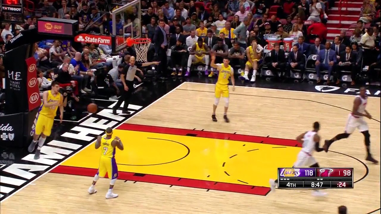 2018 03 01 Wade 2' Driving Layup 21 PTS - YouTube