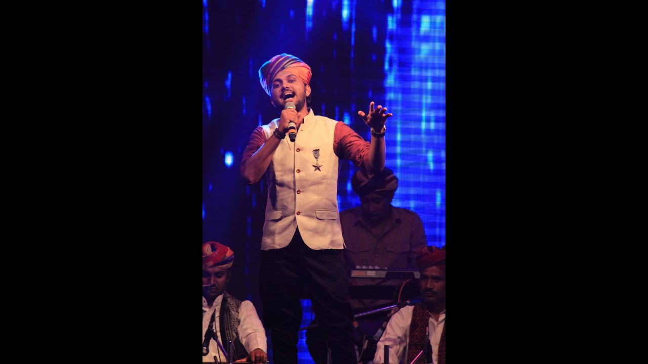 Swaroop Khan LIVE performance JHIRMAR BARSE MEV - YouTube