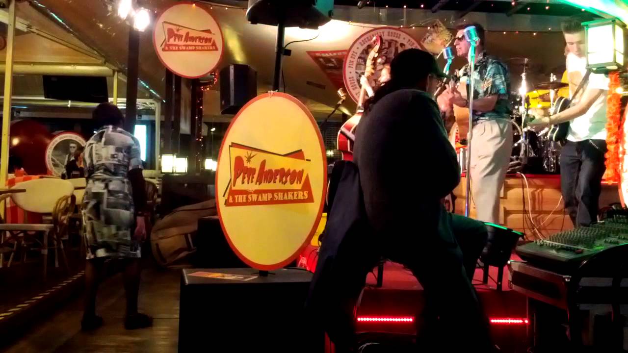 ROCKABILLY HOUSE, Riga (Vecrīga - Старый город) - YouTube