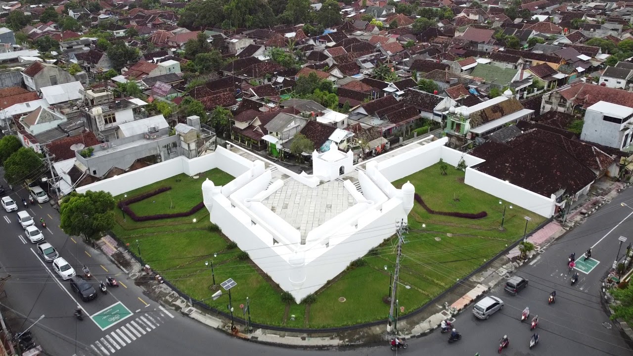 Free Drone Footage Pojok Beteng - Jokteng Jogja 2 - FULL HD - YouTube