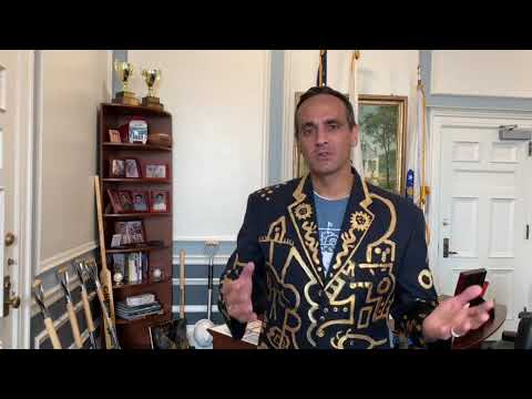 Mayor Curtatone Welcomes HONK!United - YouTube