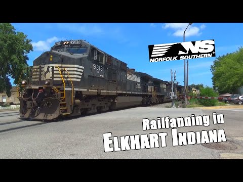 Railfanning NS Trains in Elkhart, IN - Part 1 (Special Appearance from RSSX GP7 #4155!) - YouTube
