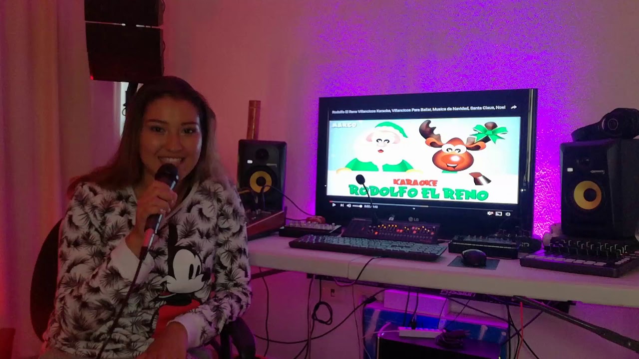 Entrevista con la maestra de canto Allison Mora - YouTube