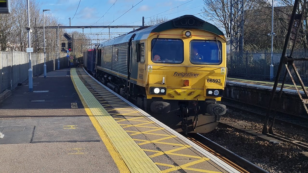 Trains at Chelmsford including class 321 storage move and rare class 92 ...
