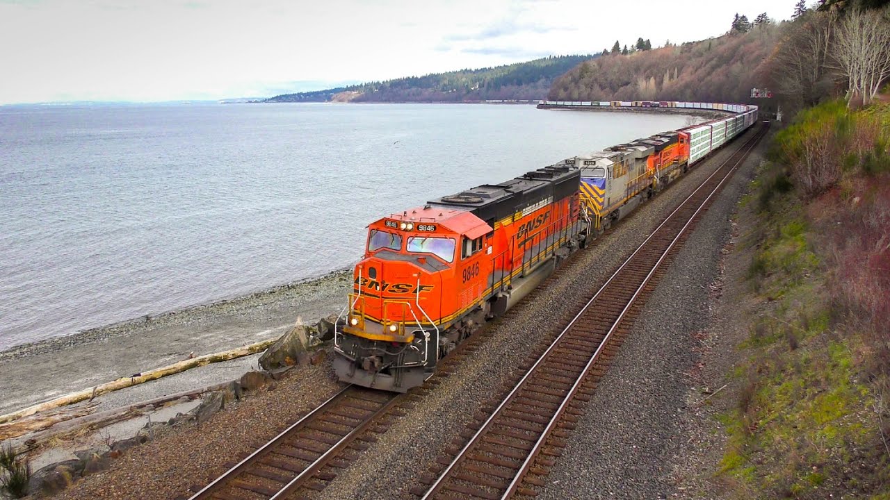 Seattle Carkeek Park and Waterfront Trains 4K - YouTube