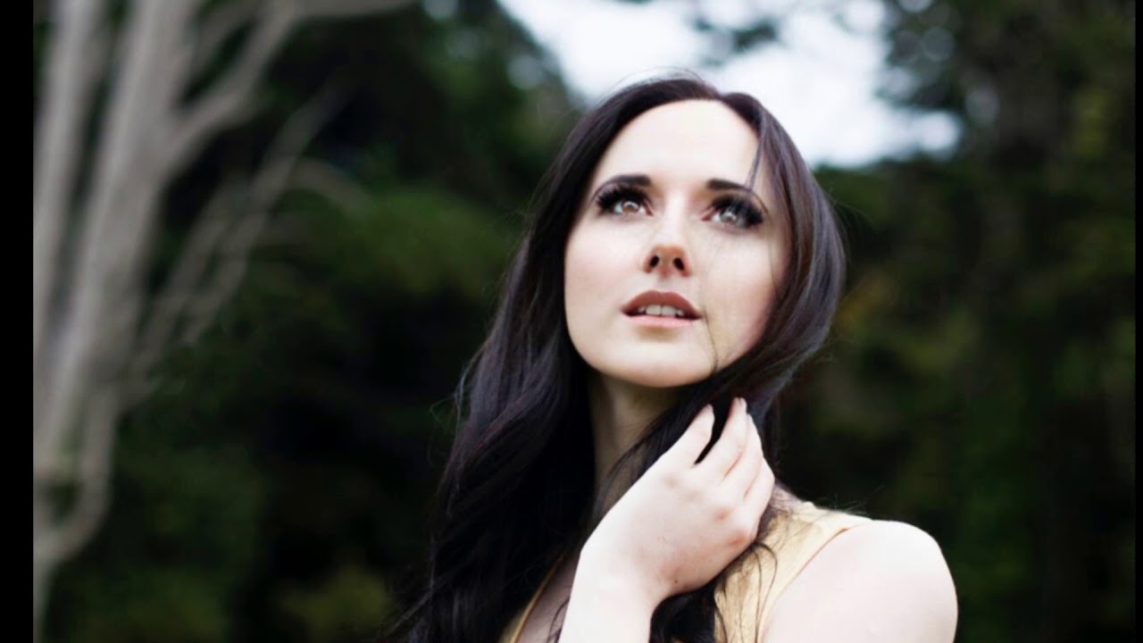 Danny Boy, Irish Soprano Emer Barry - YouTube