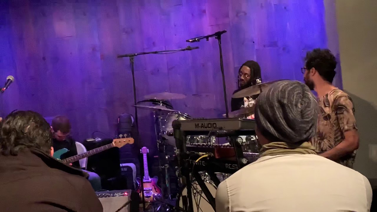 Mike Mitchell drum solo w/ Pedro Martins - YouTube