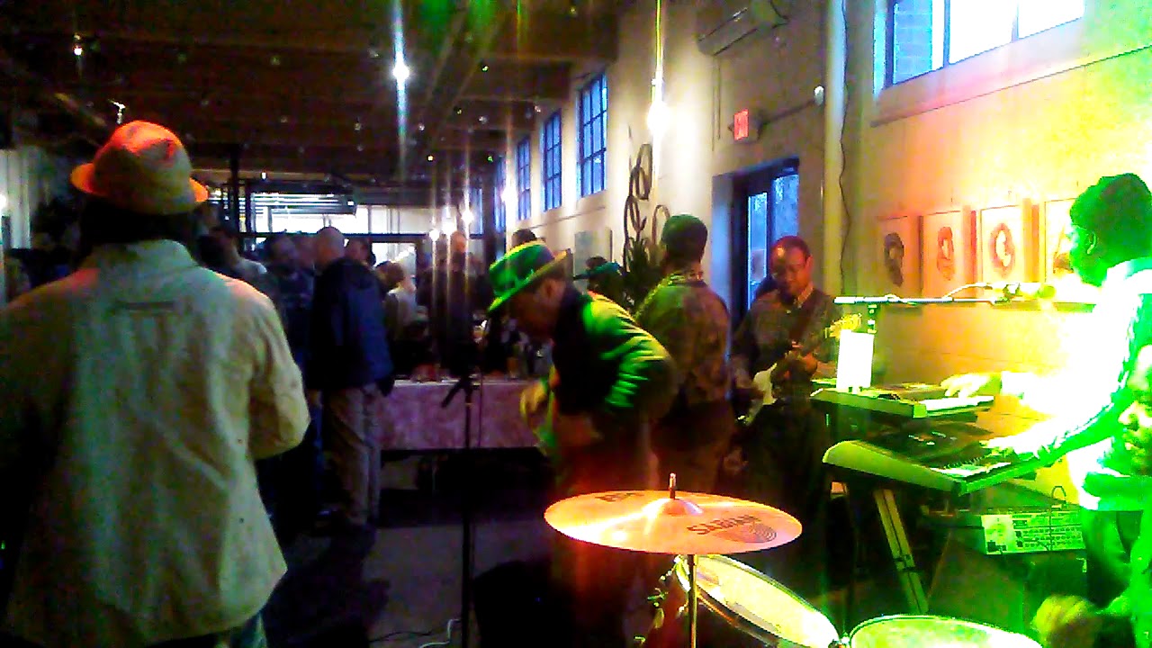 Don Minott and the high voltage band - YouTube