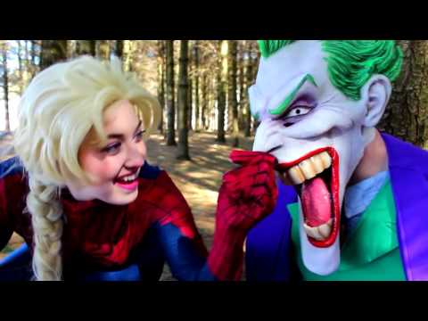 Frozen Elsa & Spiderman Fly a Magic Carpet! W/ Pink Spidergirl, Catwoman, Joker & Bubble Gum