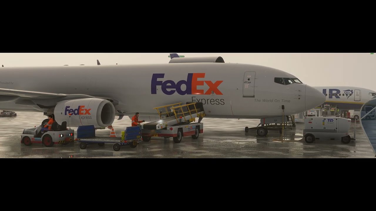 Boeing 737-800 Freighter Fedex - YouTube