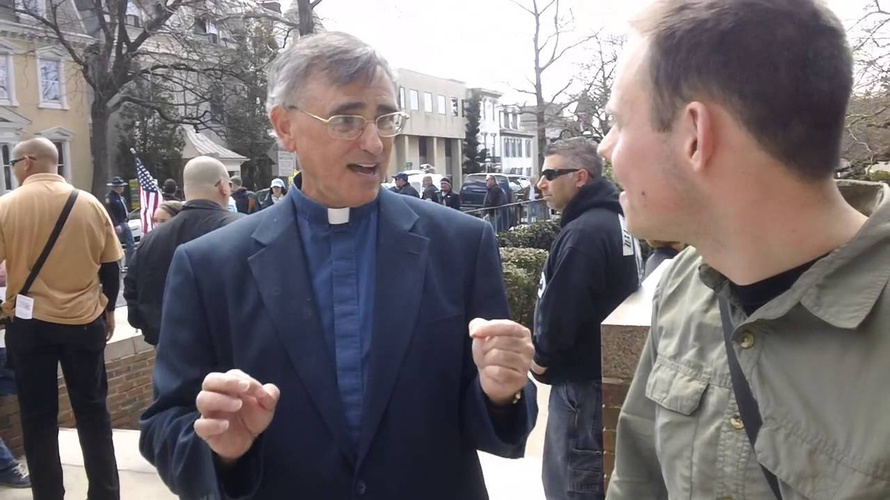 Protest Gun Control Rally Doylestown - YouTube