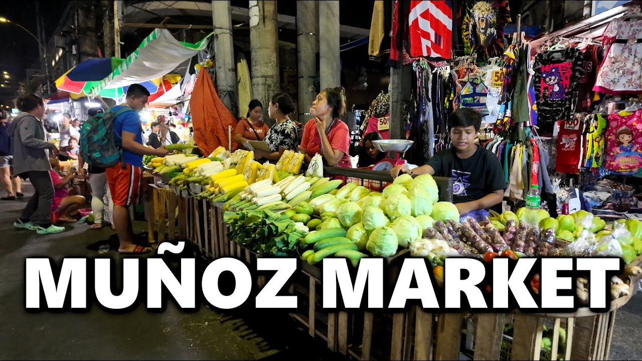 What's in a Typical Philippine Palengke - Walking Muñoz Market at Night ...