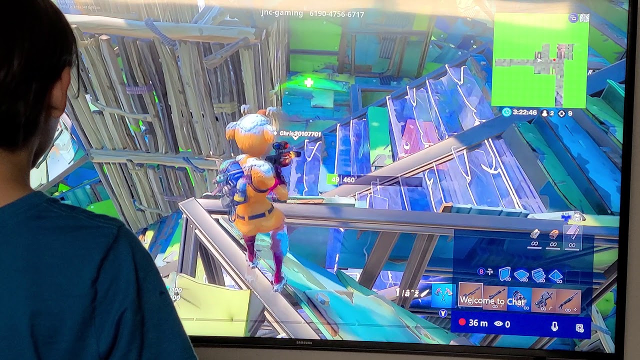 Fortnite battling against friends in a nutshell - YouTube