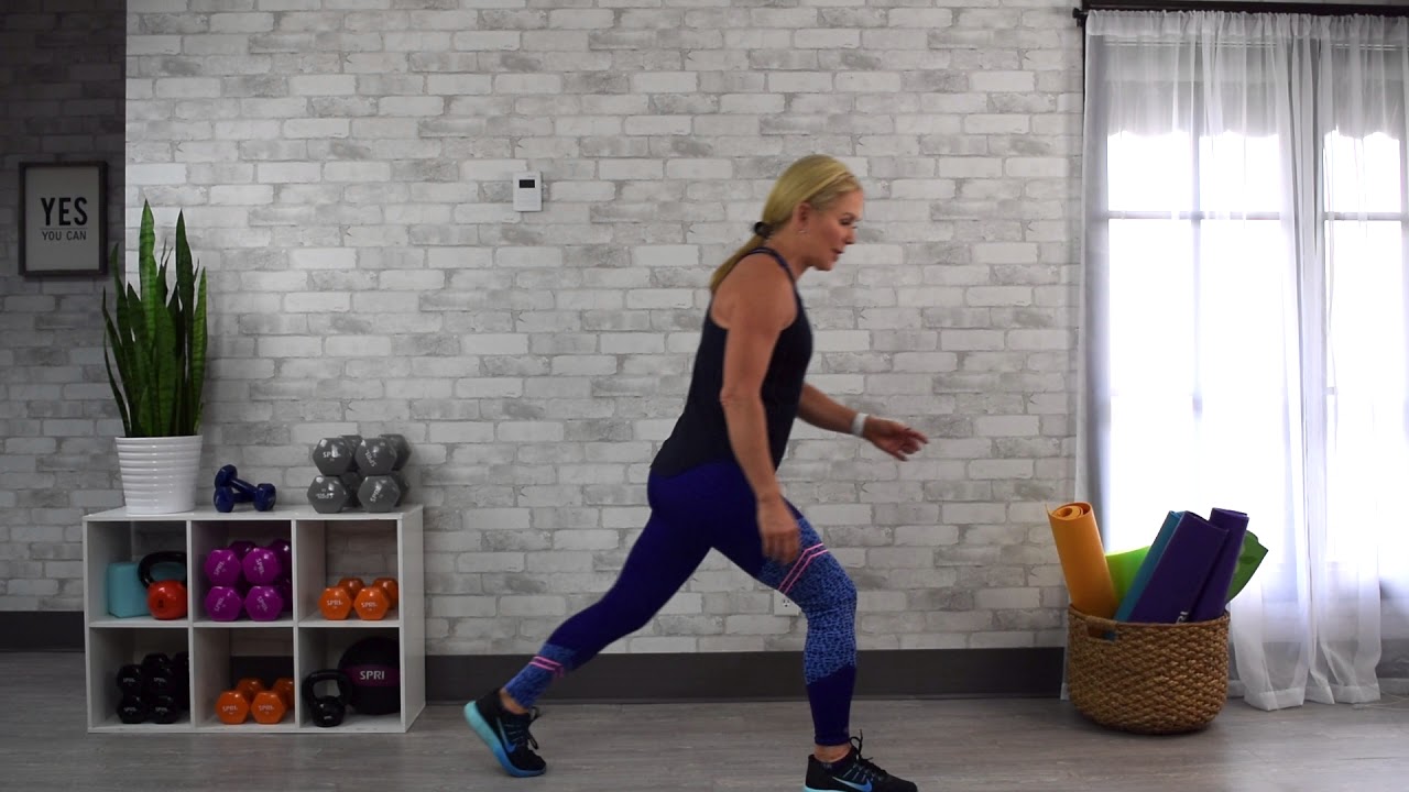 How to do a Perfect Lunge (& Protect Your Joints!) - YouTube