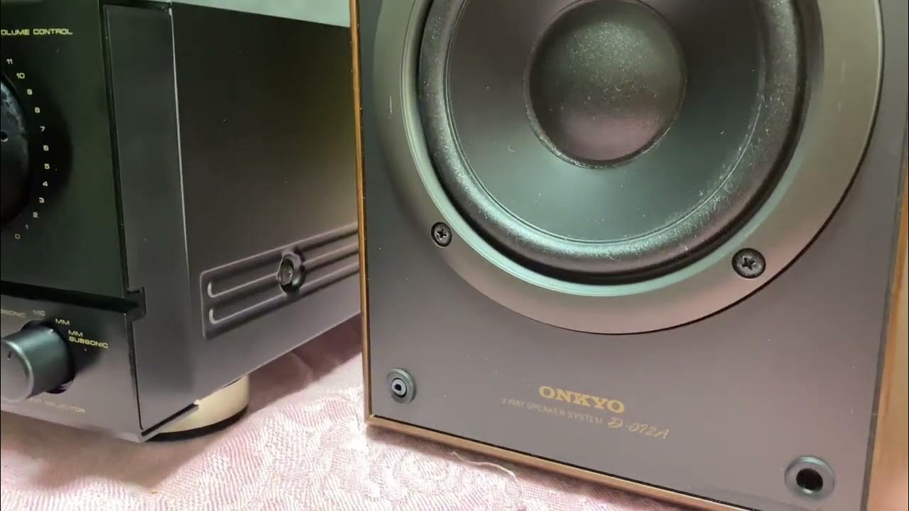 Pioneer A 636 , Onkyo d-072a - YouTube
