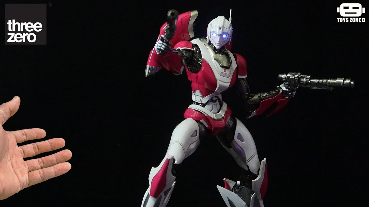 [Unboxing] Transformers: Bumblebee DLX Arcee by threezero - YouTube