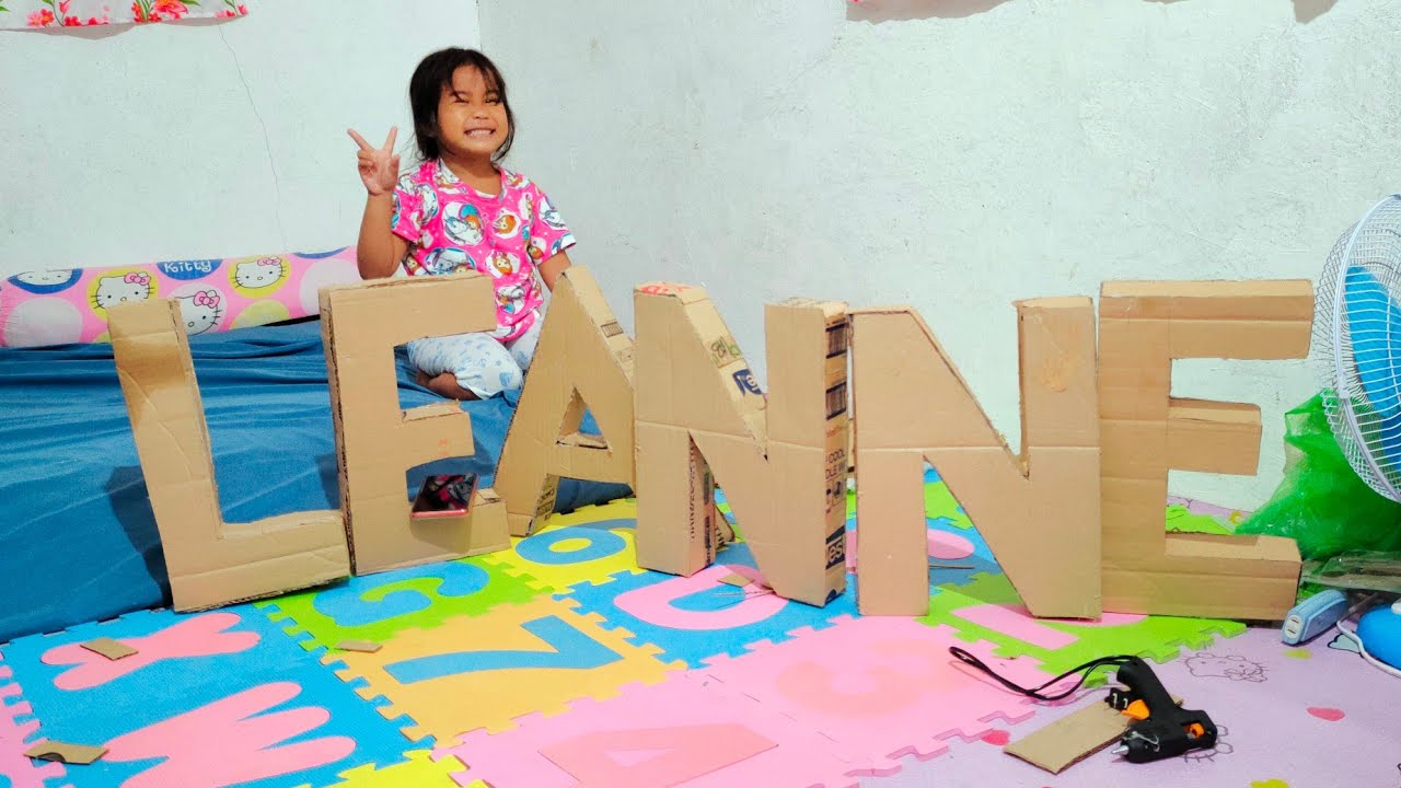 MAKING DIY PROPS 🥰 - YouTube