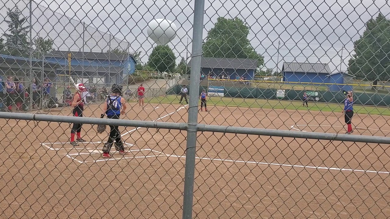 Redmond, OR majors softball state tournament VS East Lane - YouTube