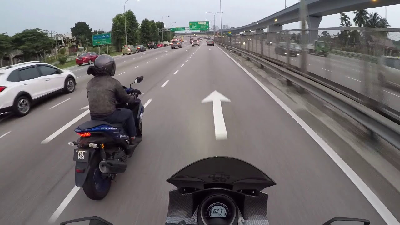 yamaha nvx vs yamaha nmax vs yamaha y15 - YouTube