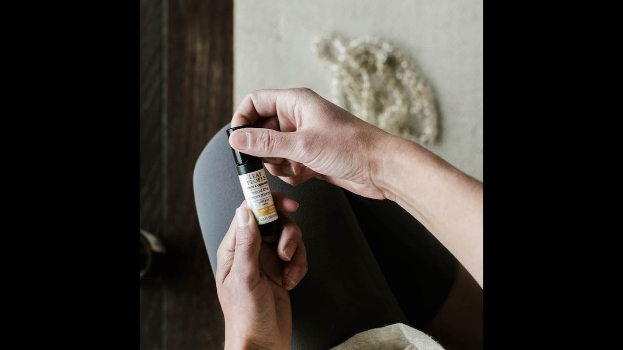 Lemon & Cardamom Mood Lifter Aromatherapy - YouTube