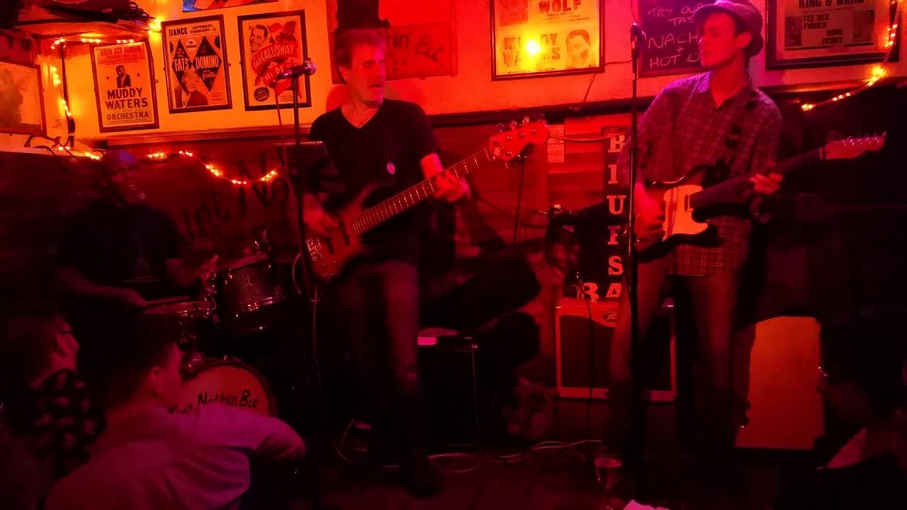 Serious Blues at Ain't nothing but the blues - YouTube
