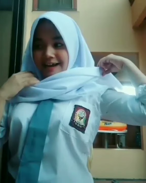 Viral goyang bokong jilbab hot - YouTube