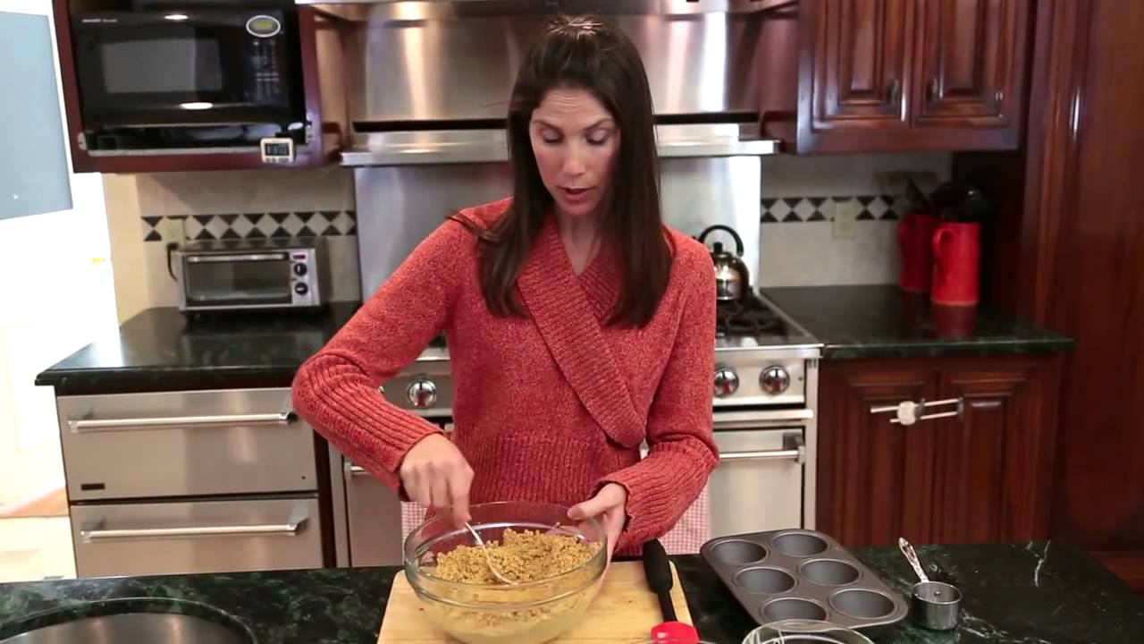 MEG | Mini Pumpkin Pie with Graham Cracker Crust, Recipe and How To ...