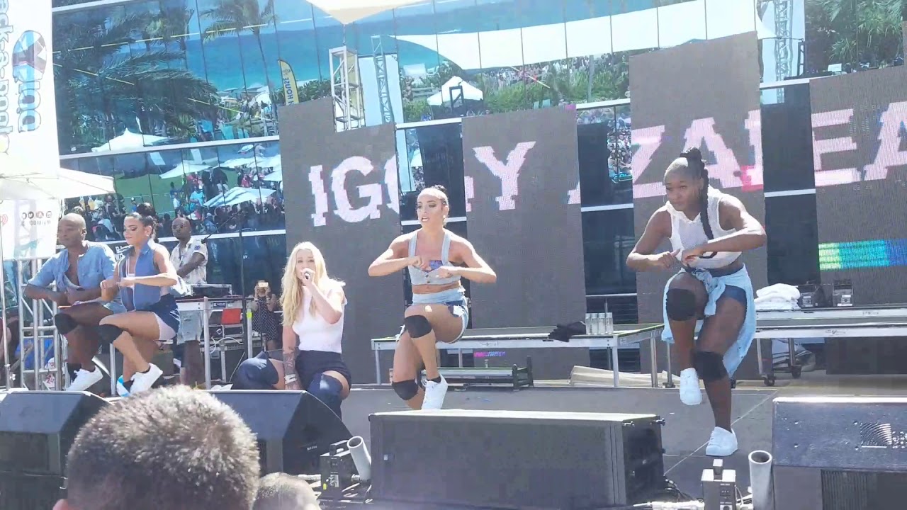 Iggy Azalea - Team (LIVE) July 15 2017 Miami - YouTube